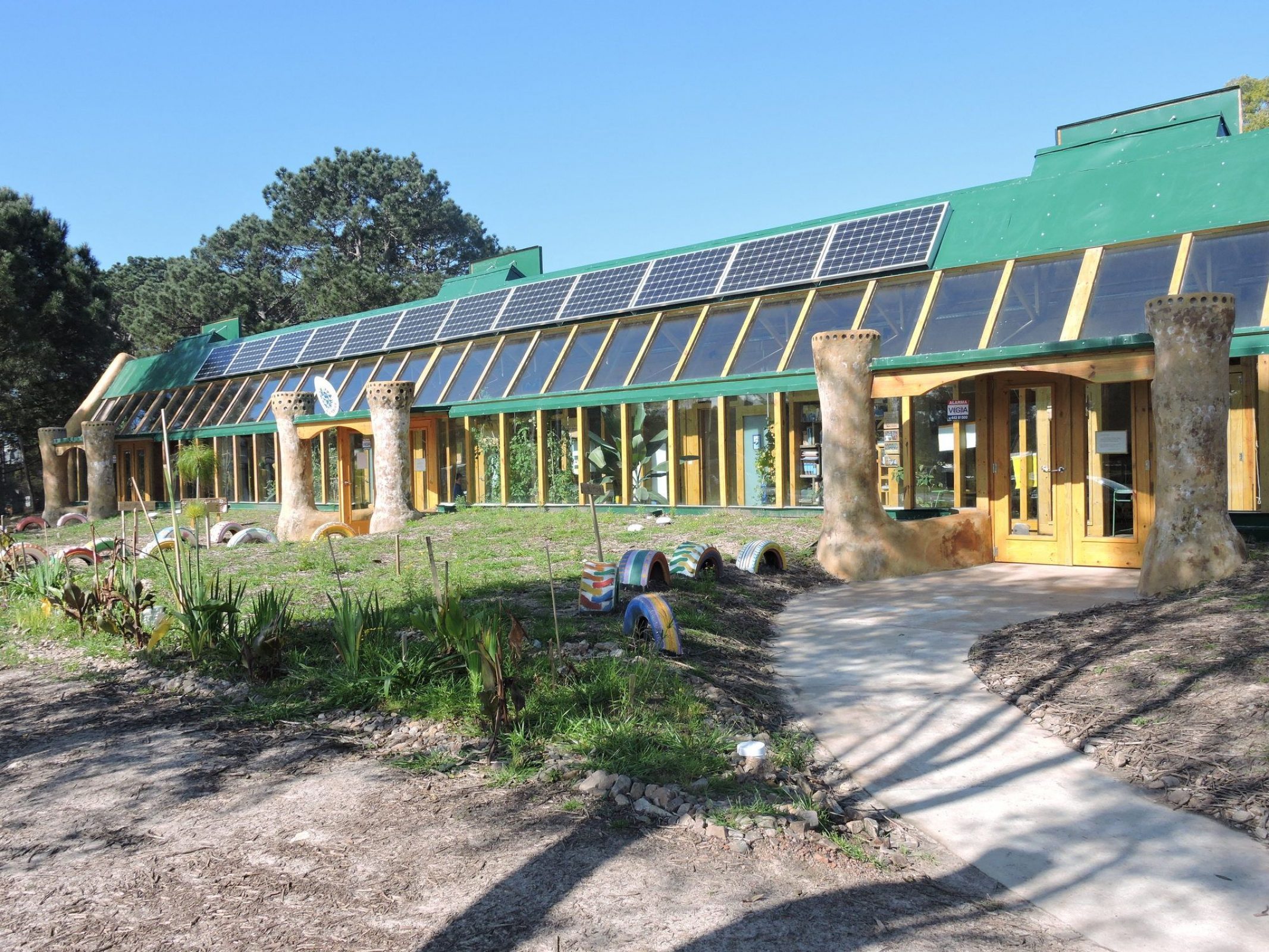 Maison "Earthship" par Michael Reynolds - Cours BTP
