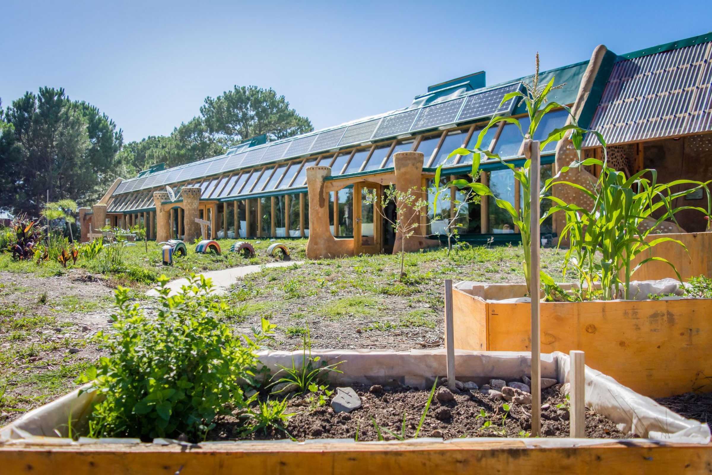 Maison "Earthship" par Michael Reynolds - Cours BTP